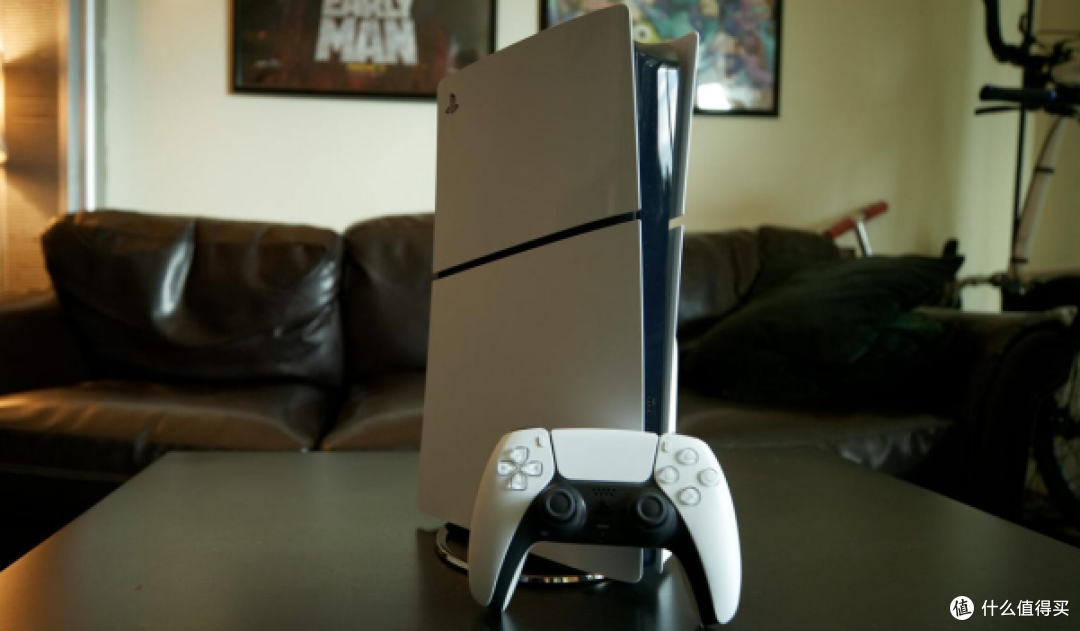 PlayStation 5 Slim：索尼全新、更紧凑的游戏机_游戏机_什么值得买