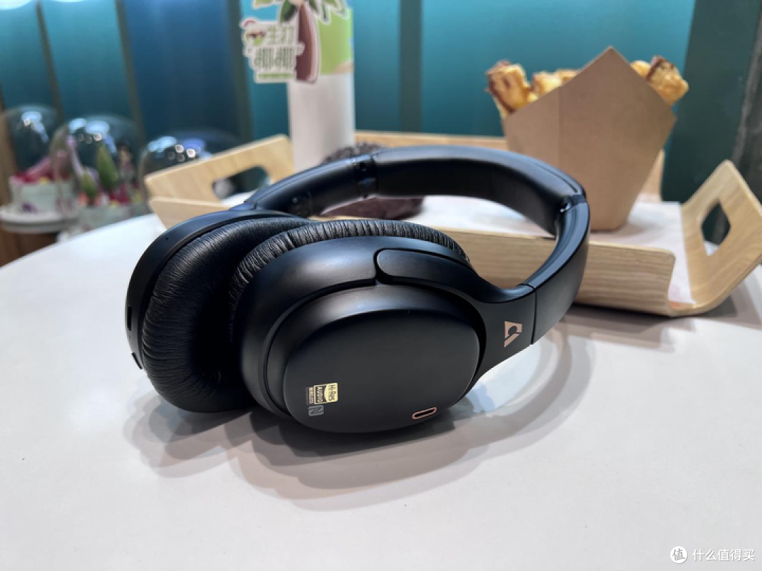 头戴式蓝牙耳机推荐，一魔声学E700头戴式耳机测评，千元内音质最好的头戴式耳机！_耳机_什么值得买