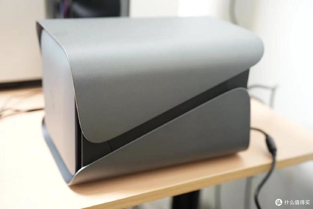 极空间Z4 Pro使用体验分享，到手即用的0门槛轻NAS推荐，分享一下NAS这款产品究竟给我带来了哪些便利？_NAS存储_什么值得买