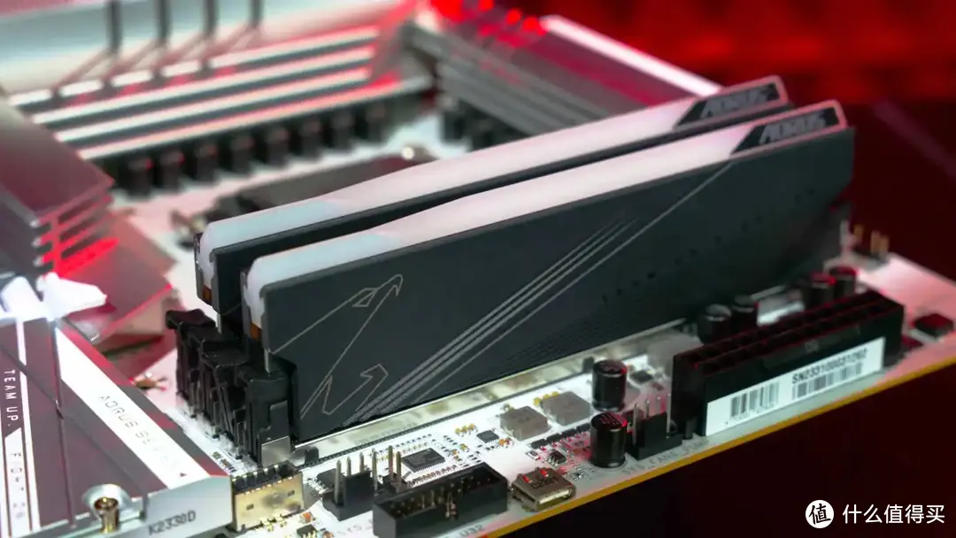 D5+黑科技 vs D4内存！这次终于有答案了_台式机内存_什么值得买