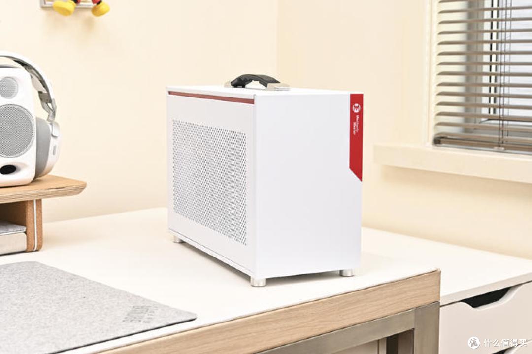 可装 ATX 电源的 ITX——ROG B760-I+影驰 4070+机械大师 iF13 极地白装机展示_主板_什么值得买