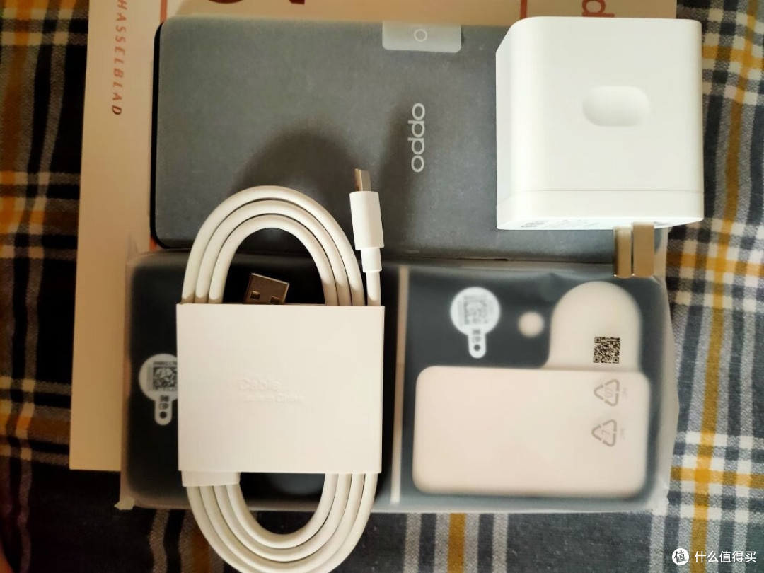 OPPO Find N3 Flip：颠覆传统，重新定义小折叠屏手机_手机_什么值得买