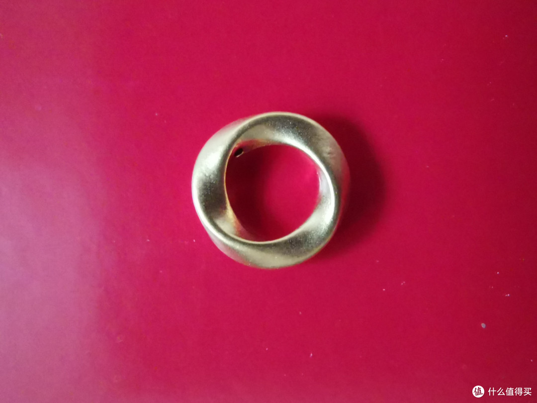 黄金吊坠莫比乌斯环和它的包装_黄金首饰_什么值得买