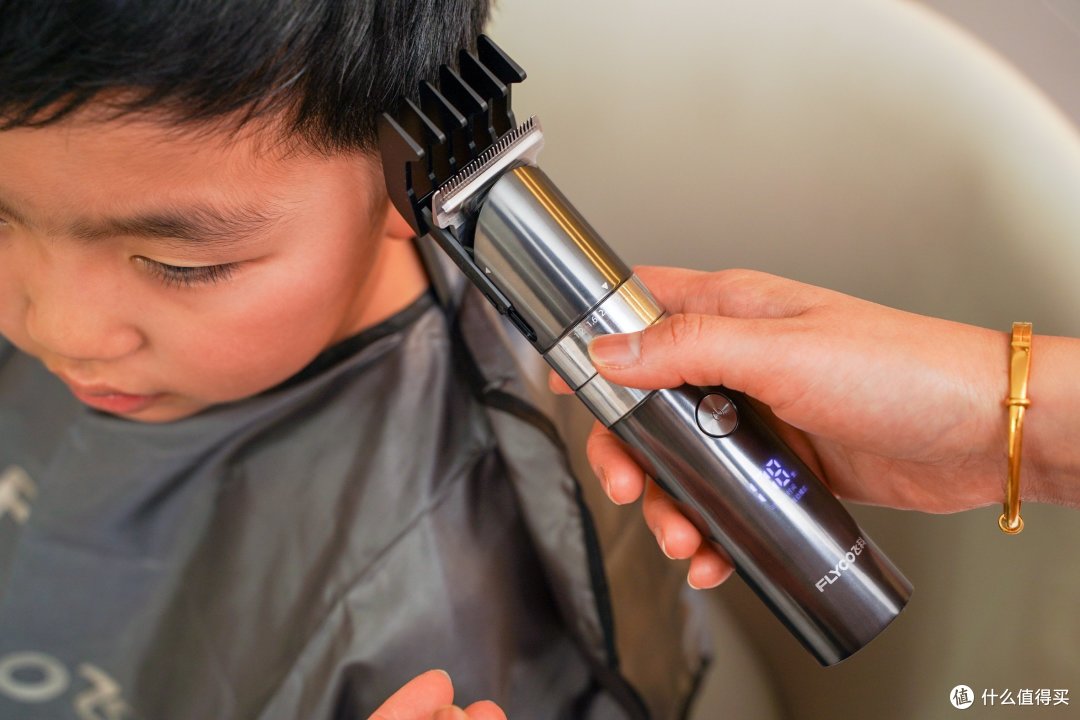 飞科理发器FC5825，轻松做自己的tony老师_电动理发器_什么值得买