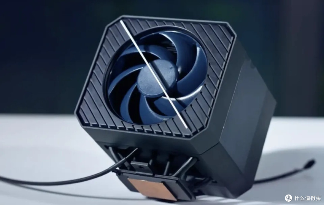 “3D均热板”技术回归：酷冷至尊V8 3DVC散热器_散热器_什么值得买