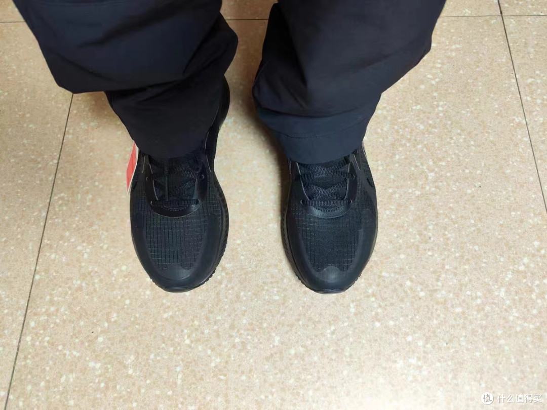 李宁越影Element 跑步鞋：男士之选，秋冬新风尚_跑鞋_什么值得买