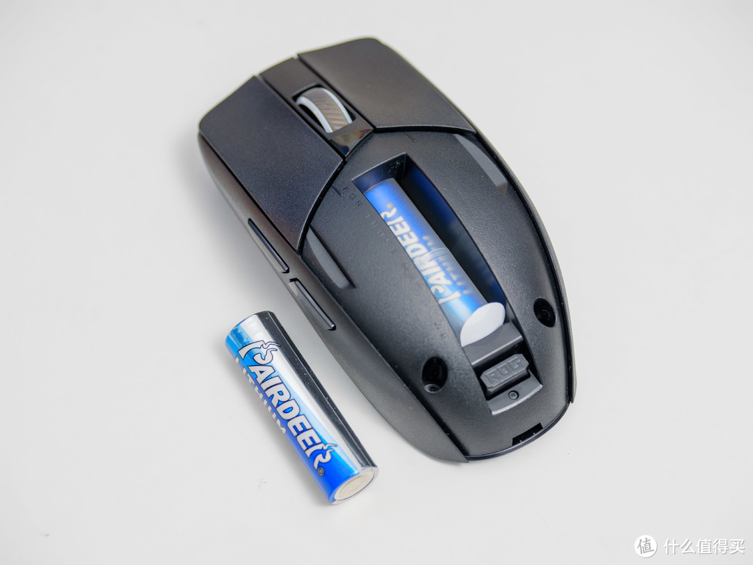 618小时续航+热插拔微动+57g轻量化：华硕ROG影刃3无线版鼠标上手体验_鼠标_什么值得买