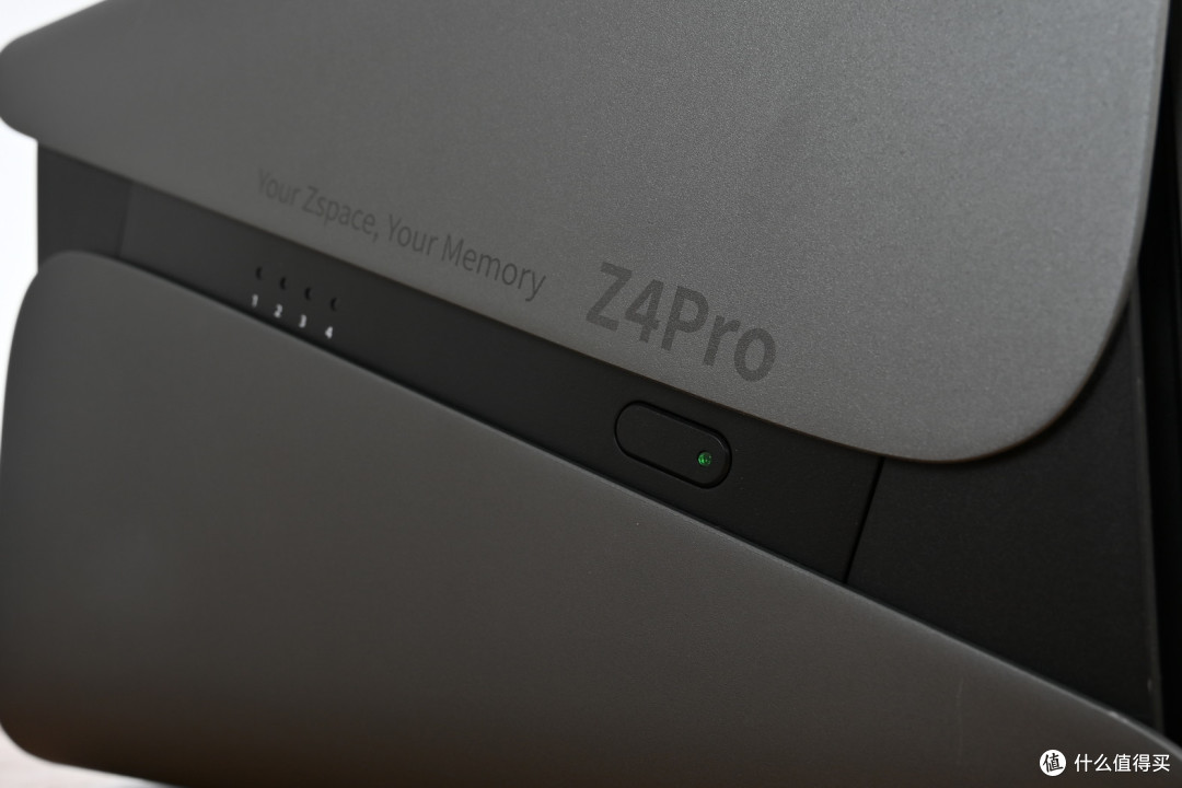 篇一：新年新装备，极空间Z4Pro性能版开箱晒单_NAS存储_什么值得买