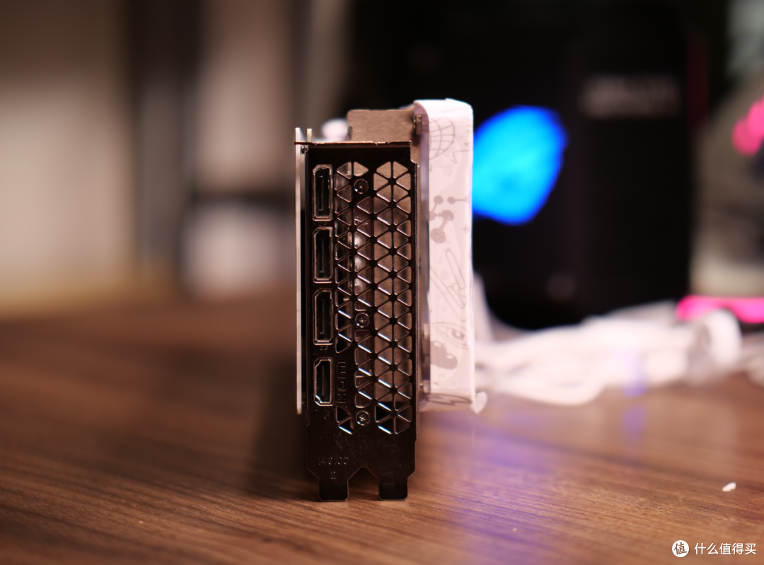 用索泰的4070SUPER12G跑跑Stable Diffusion的速度测试_显卡_什么值得买