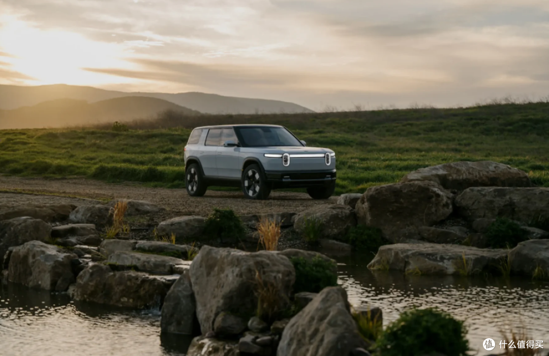 Rivian R2发布24小时后，收到超过68000张订单，特斯拉还能笑得出来吗？_新能源车_什么值得买