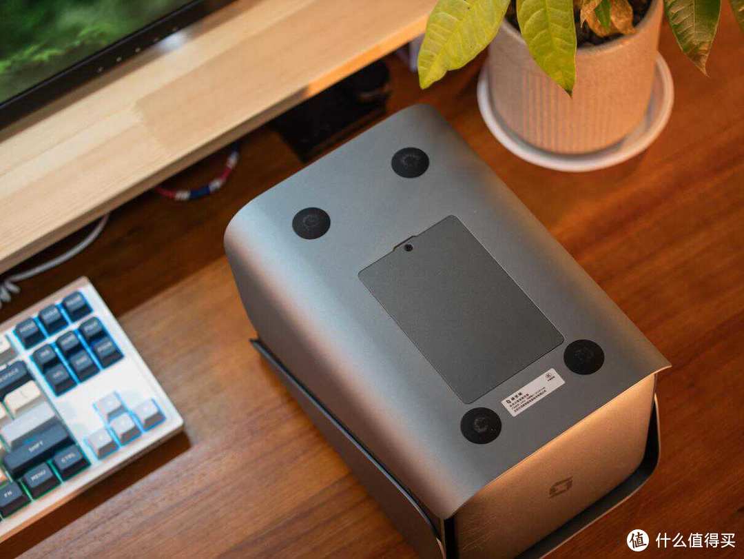 入坑传统NAS太复杂？亲测AI NAS 极空间 Z4pro，到底强在哪！_网络存储_什么值得买