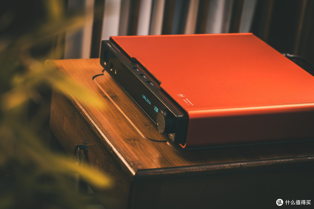HIFIMAN红色小夜曲上手：玫红配色颜值拉满，还支持Roon串流！_专业音频_什么值得买