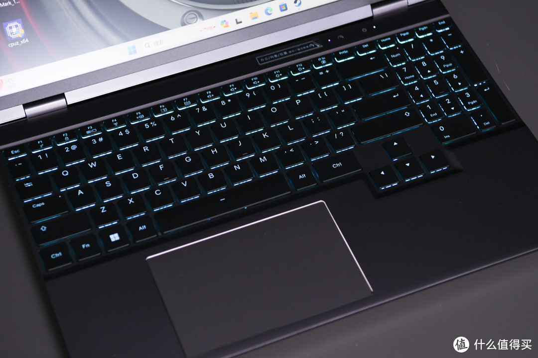 6999交个朋友！机械革命翼龙15 Pro暮石灰拆解评测_游戏本_什么值得买