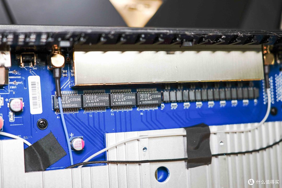 满血WiFi7路由器首发评测丨华硕RT-BE88U路由器拆解与MLO调试教程_路由器_什么值得买