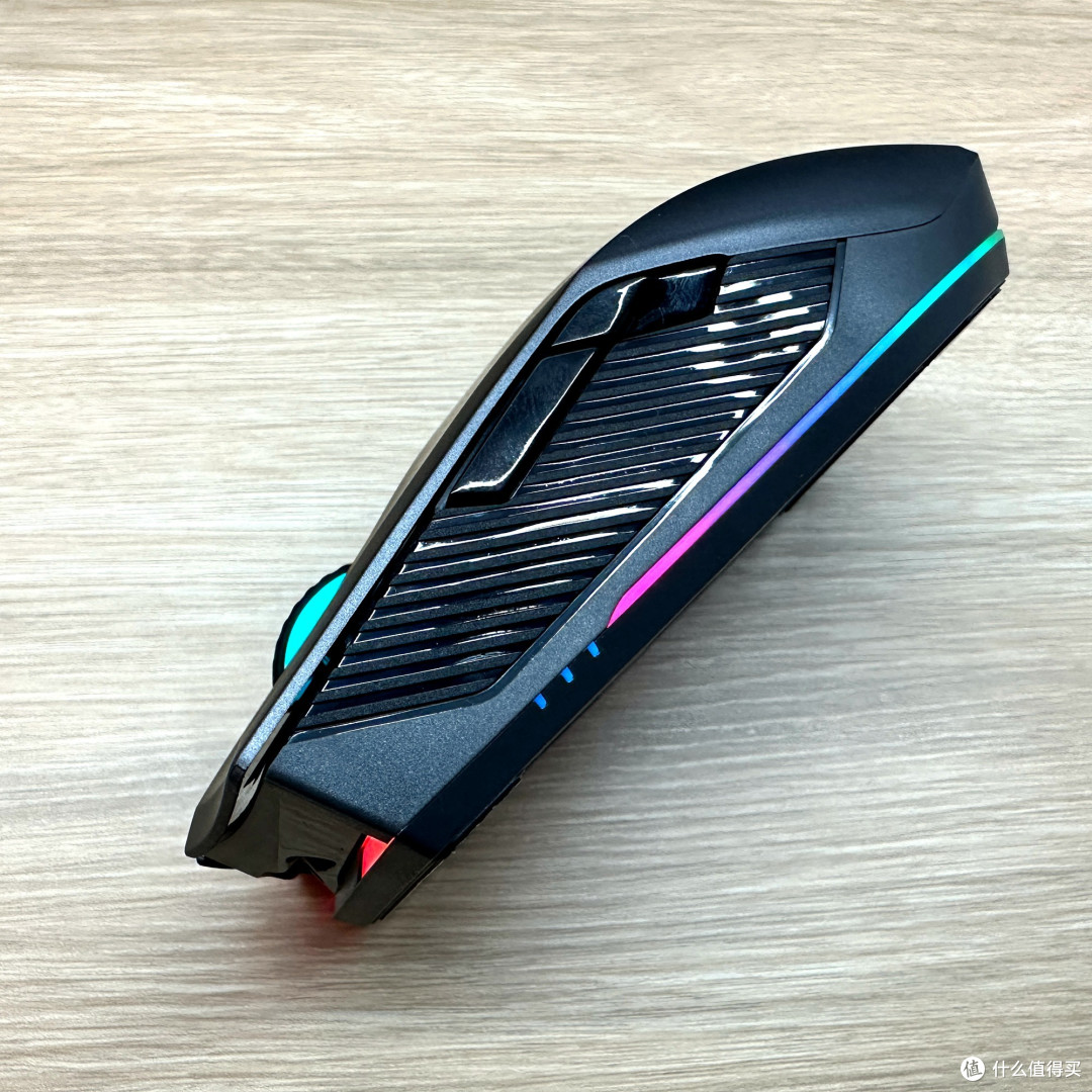 五面灯效加持！机械师毒液M721鼠标使用体验_鼠标_什么值得买