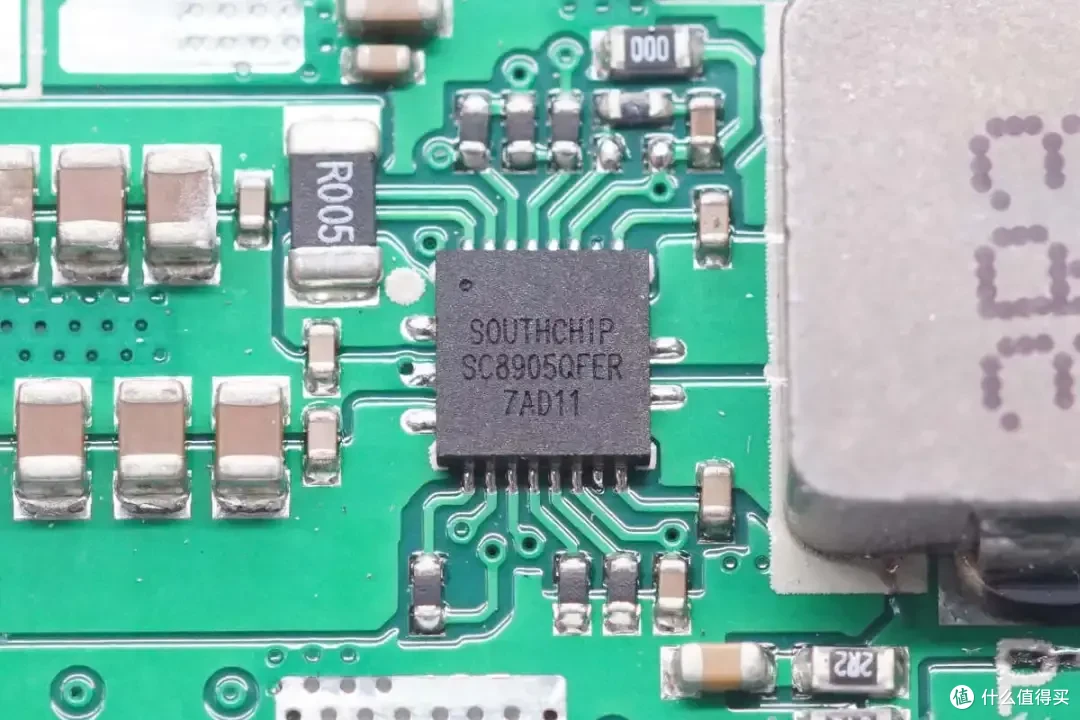 一芯解决，何必多芯，这些10000mAh充电宝均内置升降压芯片_移动电源_什么值得买