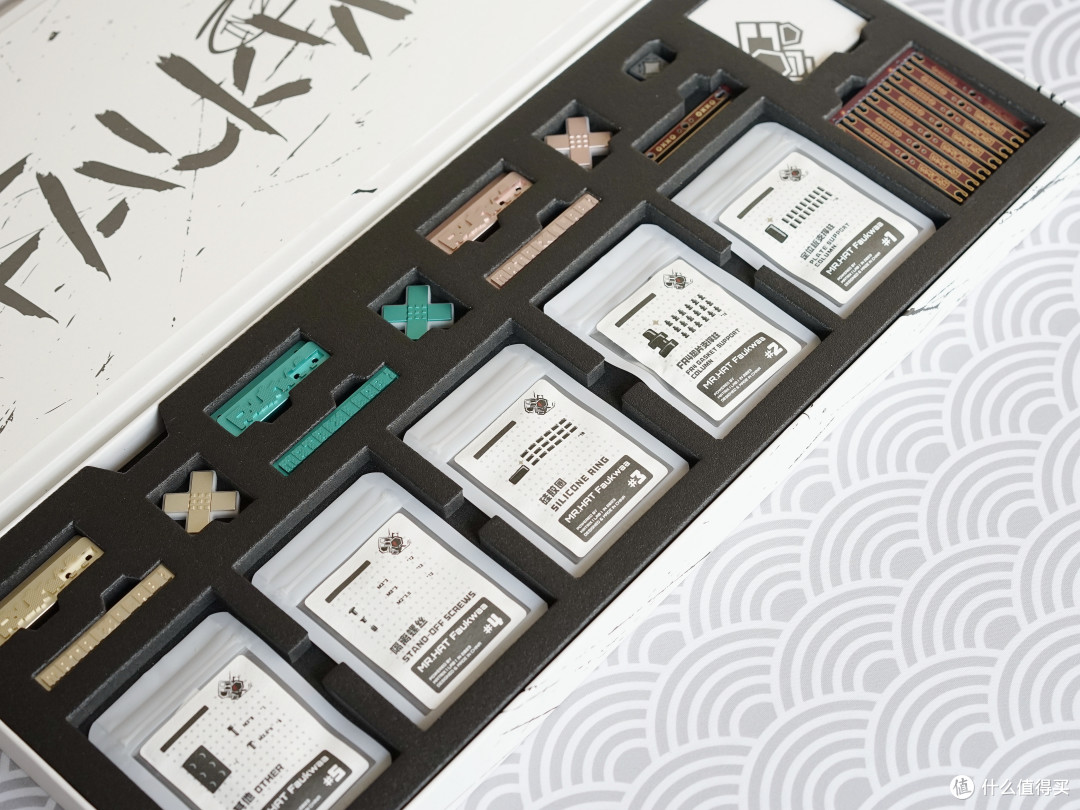 花4888元买一把键盘，确实挺浮夸的丨Matrix faukwaa客制化套件开箱体验_键盘_什么值得买