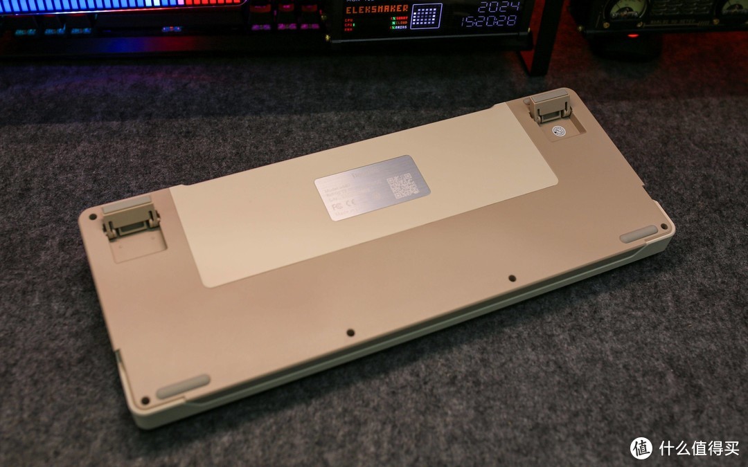 当现代技术遇见复古风：ilovbee B87 键盘的视觉吸引力与触觉反馈全面探索_无线键盘_什么值得买