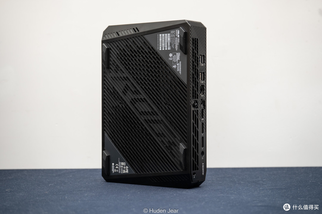 华硕ROG NUC 760首发测评：名为ROG的优秀NUC继任者_台式机_什么值得买