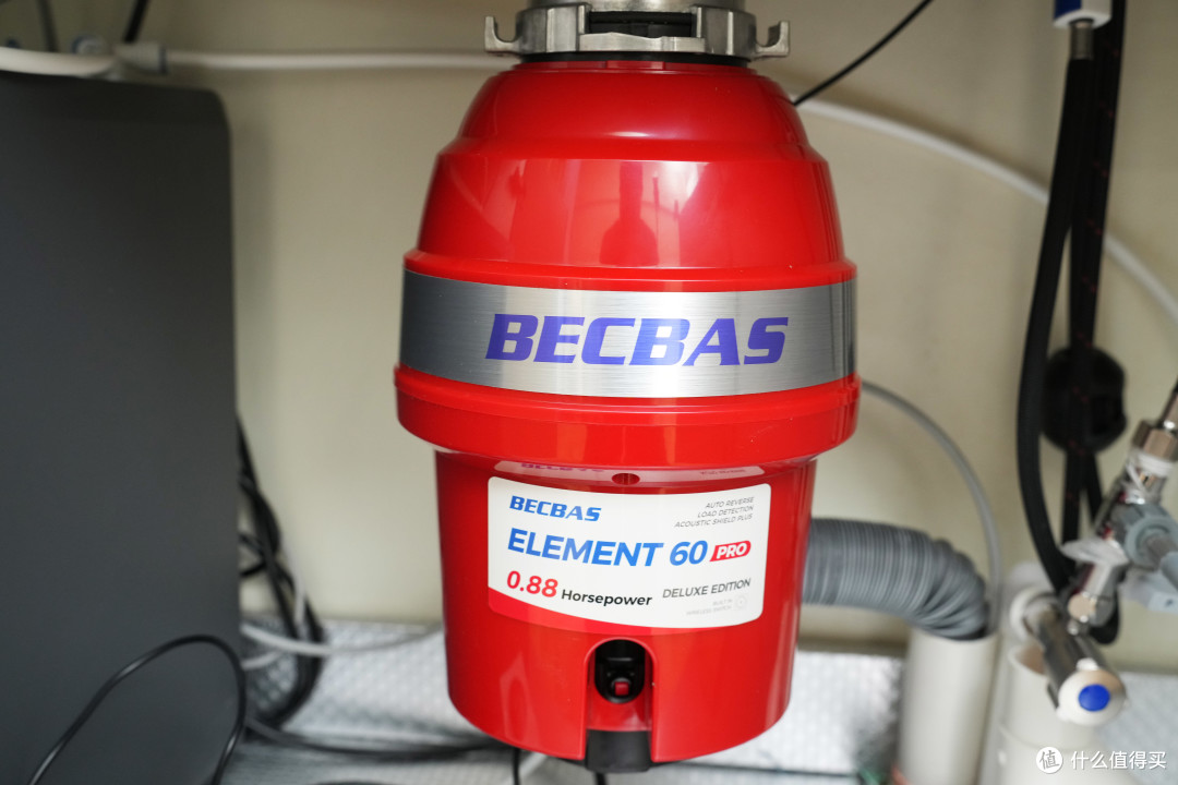 整洁厨房的秘密！贝克巴斯E60PRO厨余垃圾处理+超级感应龙头F05PRO，组合搭配使用体验_垃圾处理器_什么值得买