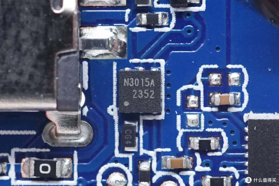 拆解报告：MI小米33W自带线充电宝PB2030MI_移动电源_什么值得买