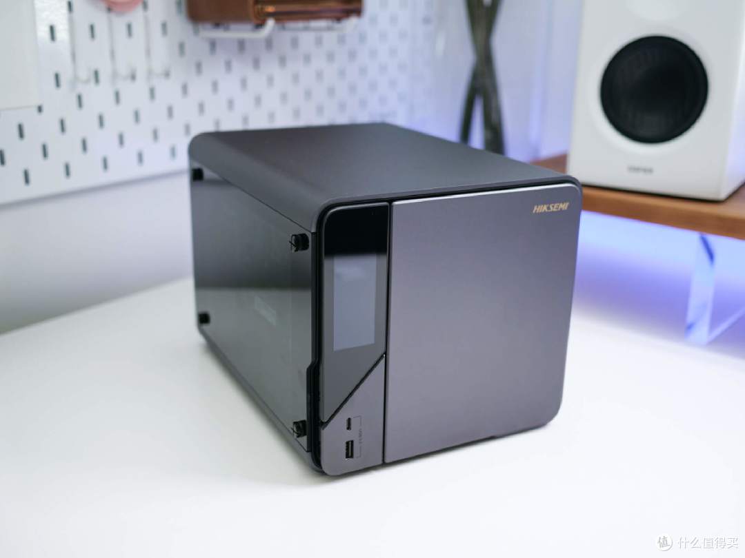 硬件值回票价，软件仍需努力|1799的海康存储R1四盘位NAS入手体验_NAS存储_什么值得买