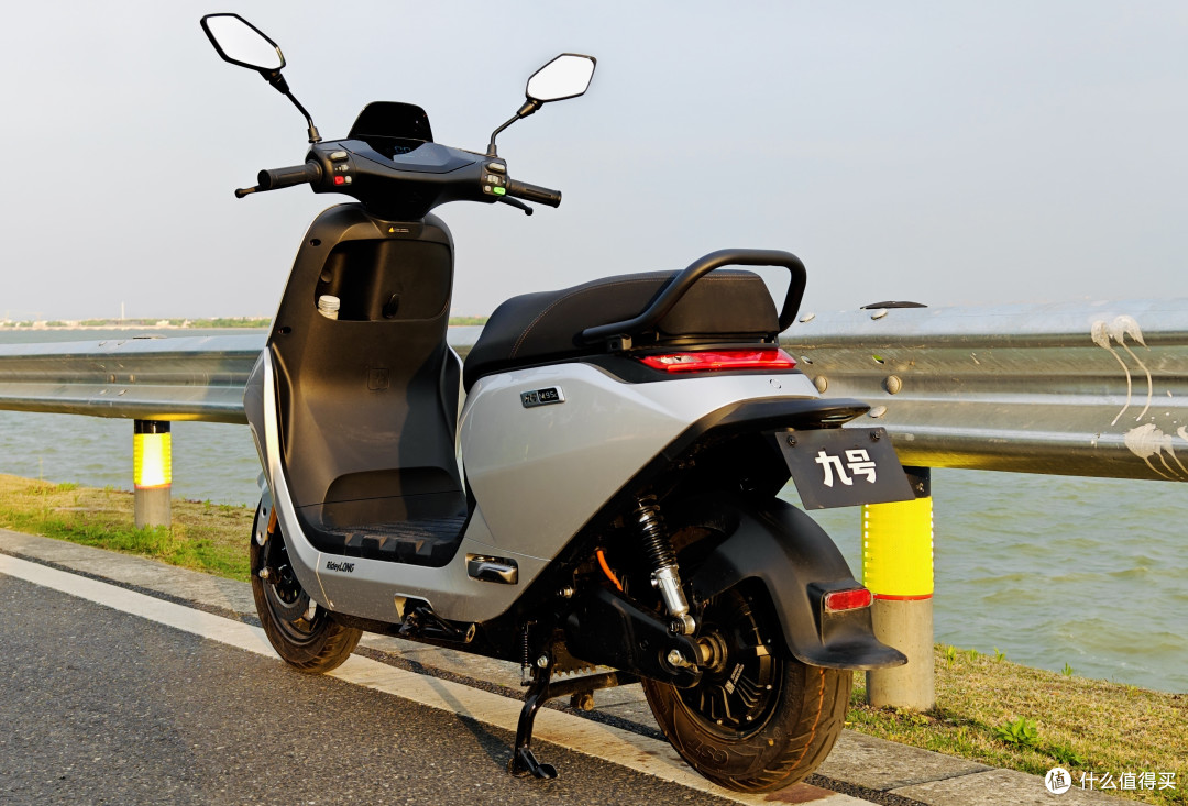 而立亦是追风的年纪！九号M95C带着我用骄傲的姿态穿梭在生活，驰骋于远方！_电动车整车_什么值得买