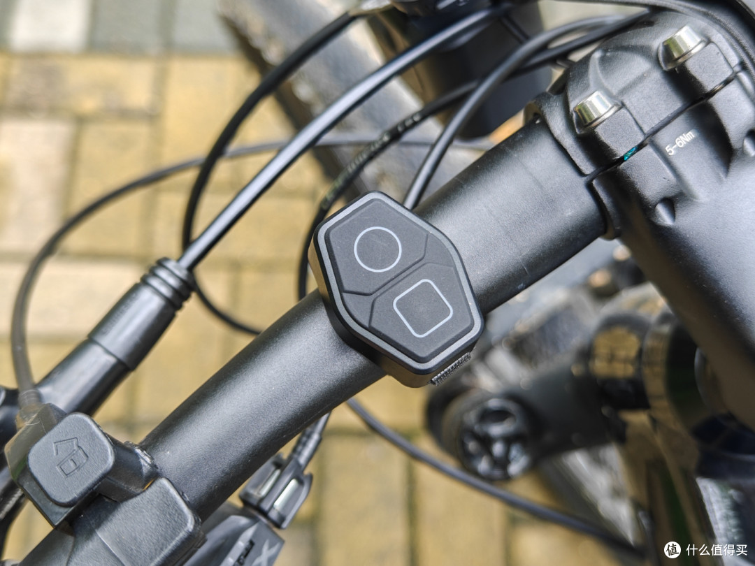 码表用户的绝佳选择——迈极炫CBL1600正向吊装车灯+SEEMEE 50尾灯组合_骑行配件_什么值得买