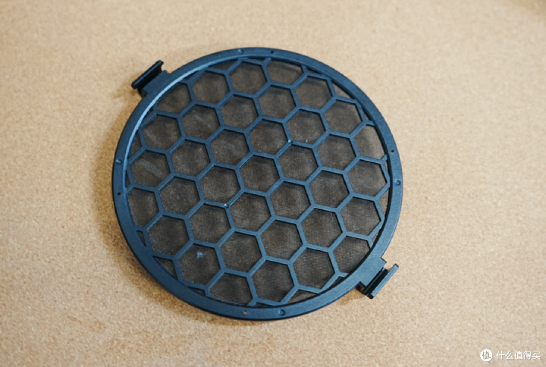 2024年618 NAS推荐：极空间Z4Pro值得买吗？行业内首款AI NAS，选NAS认准极空间！_网络存储_什么值得买