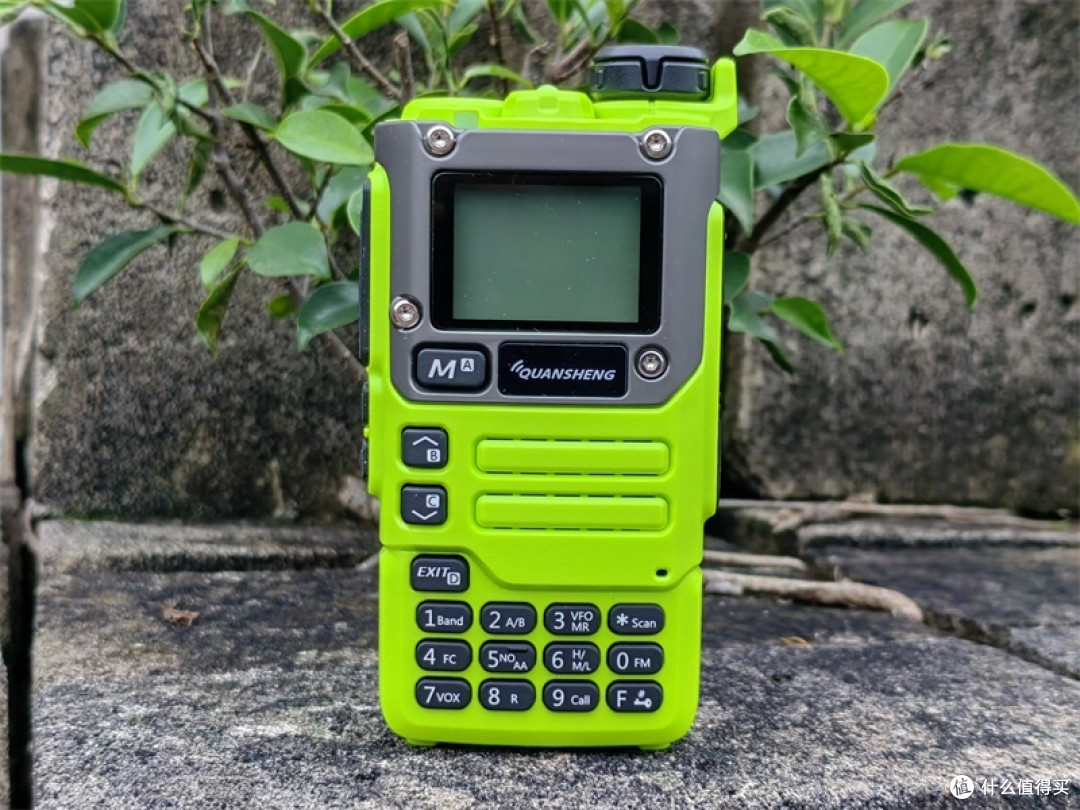 一样的对讲，不一样的青春---泉盛UV-K6青春绿大容量新款开箱赏析_对讲机_什么值得买