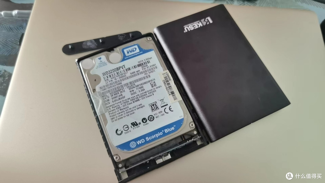 KESU K201移动硬盘拆解_移动硬盘_什么值得买