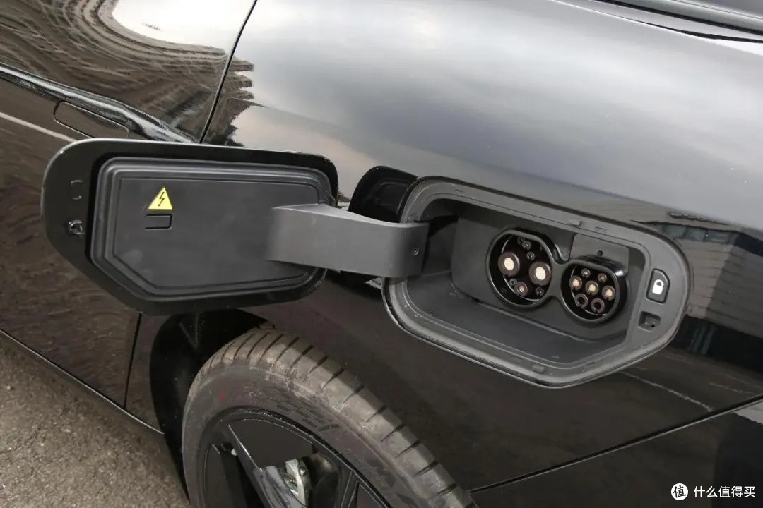 新能源“价格战”打响，昊铂GT官降3.6万，入门续航710km+800V_新能源车_什么值得买