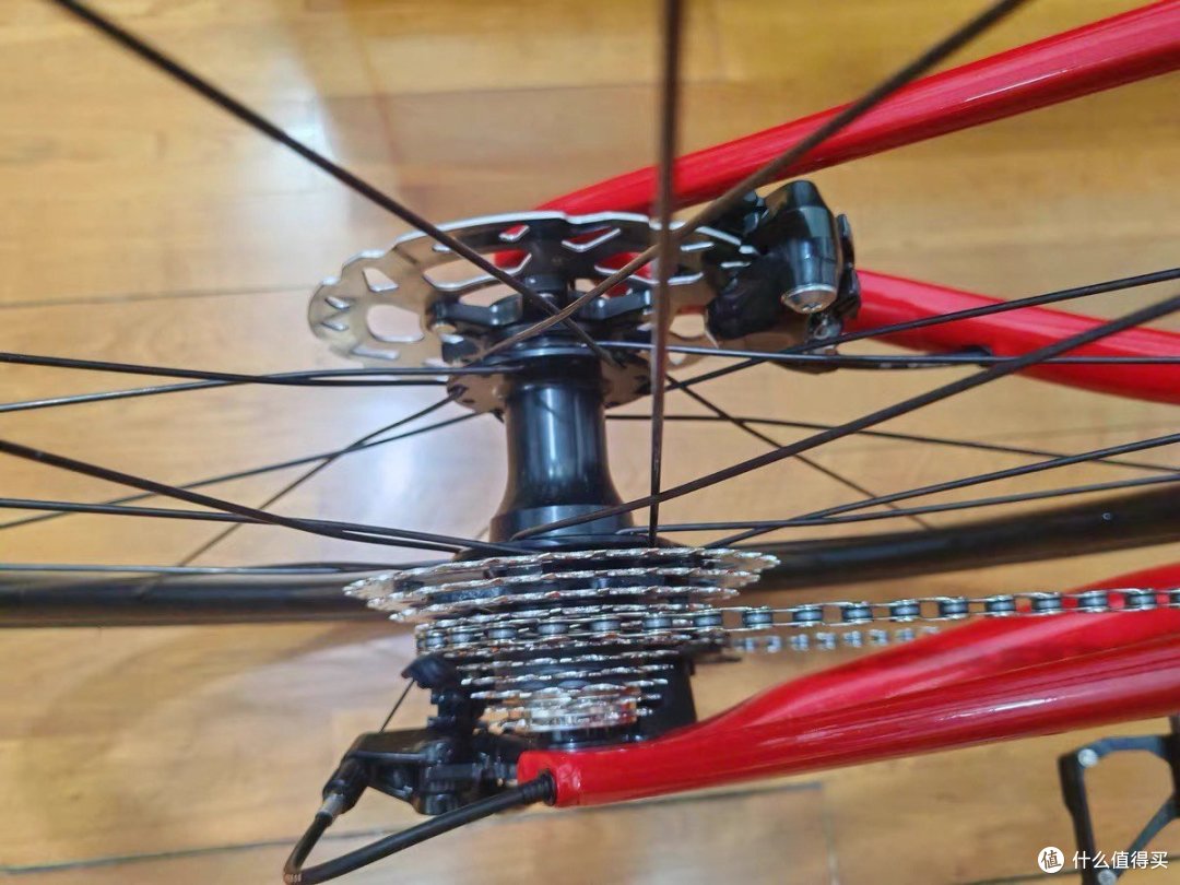 SPECIALIZED闪电 TARMAC SL6 SPORT DISC：公路上的速度与舒适并存_骑行运动_什么值得买