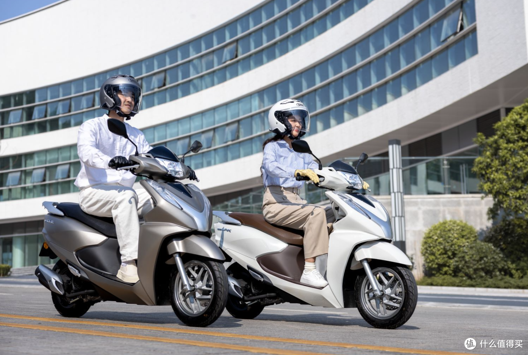 “万元踏板王者”五羊本田 LD125 LINK，CBS和ABS版同时上线_摩托车整车_什么值得买