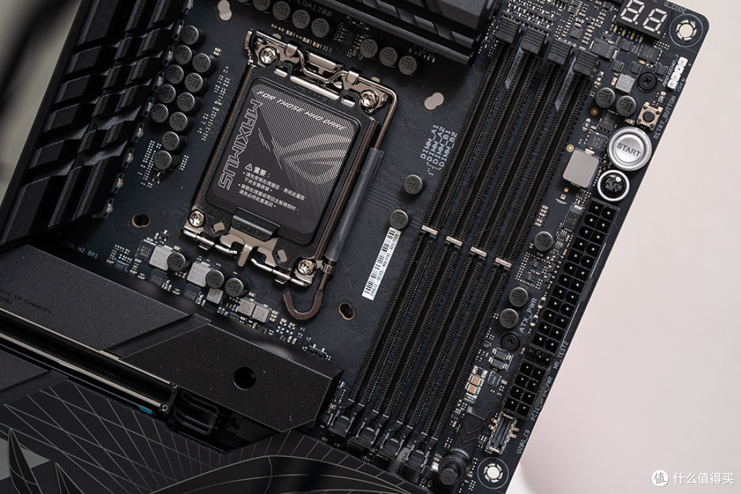 全铝 / 高效 / 风冷 / 无光， ABEE PIXEL TWO 装机展示_机箱_什么值得买