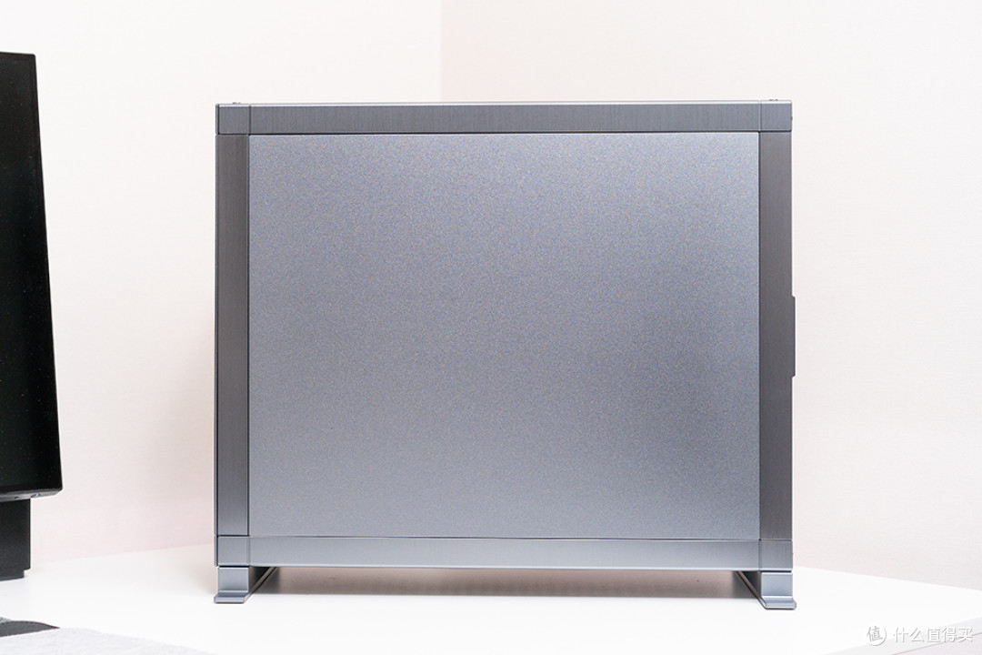 全铝 / 高效 / 风冷 / 无光， ABEE PIXEL TWO 装机展示_机箱_什么值得买