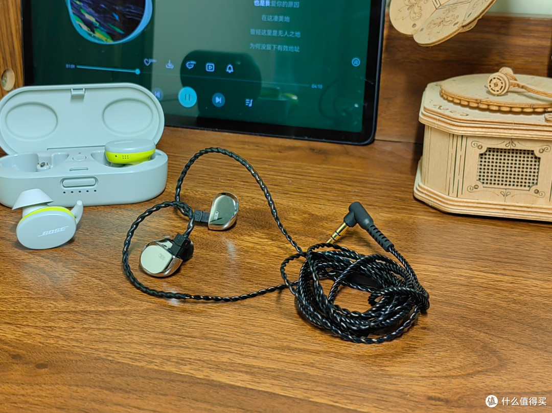 打3A和FPS有必要用HiFi有线耳机吗？二百元价位段有无高性价比专业耳机？音质、电竞、舒适度统统满足！_游戏耳机_什么值得买