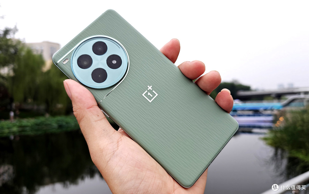深度使用半个月，2024年度最强手机一加Ace3 pro测评_安卓手机_什么值得买