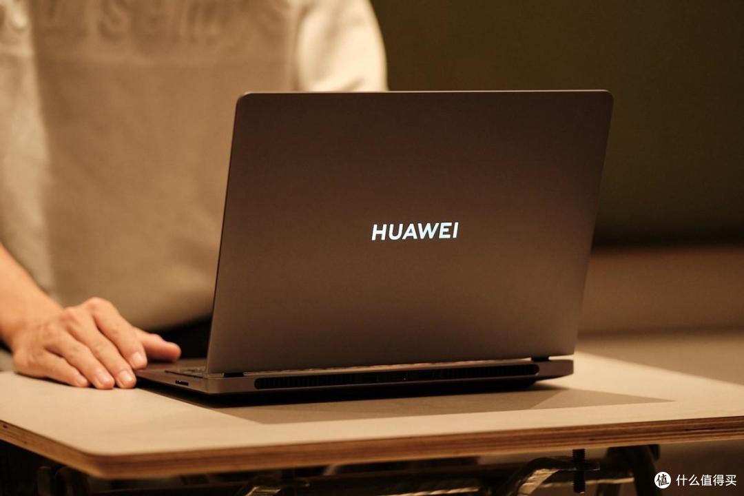 超能旗舰华为MateBook GT 14今日开售 智慧PC双旗舰将占稳高端_游戏本_什么值得买