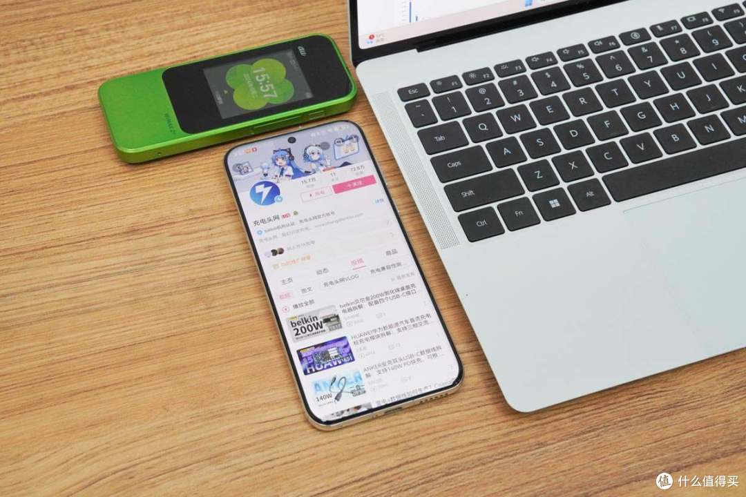 操作直观，支持NFC一碰联网，HUAWEI Speed WiFi Next W04 随身WiFi评测_其他网络设备_什么值得买