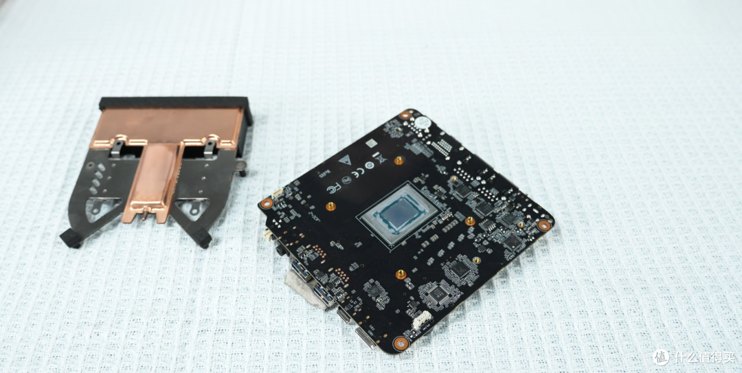 R7-7840H平替？极摩客M7迷你电脑主机，锐龙R7 Pro 6850H全面详测。_台式机_什么值得买