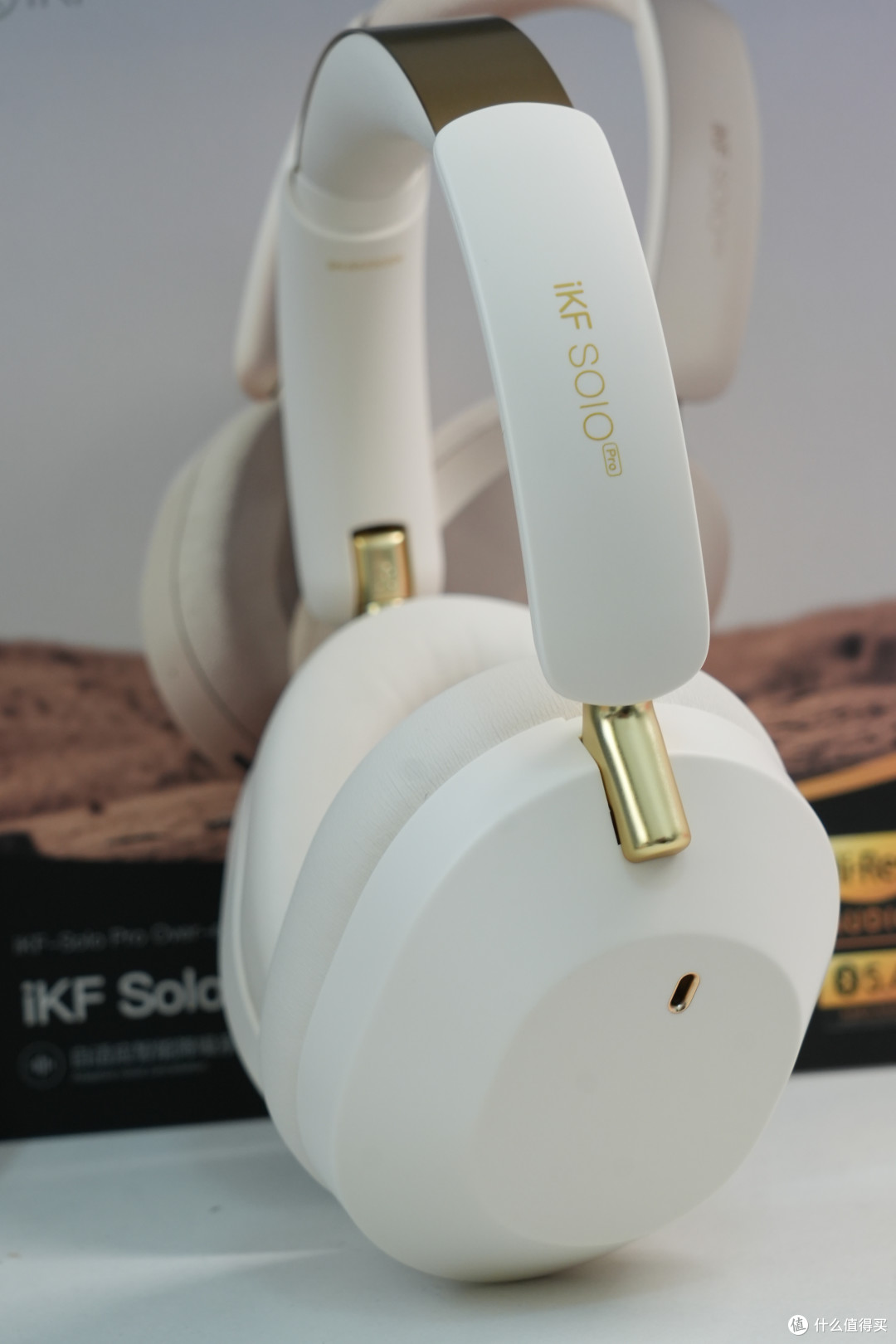 iKF Solo Pro头戴式降噪蓝牙耳机深度测评：降噪神器还是时尚配饰？揭秘iKF Solo Pro耳机的全方位魅力_蓝牙耳机_什么值得买