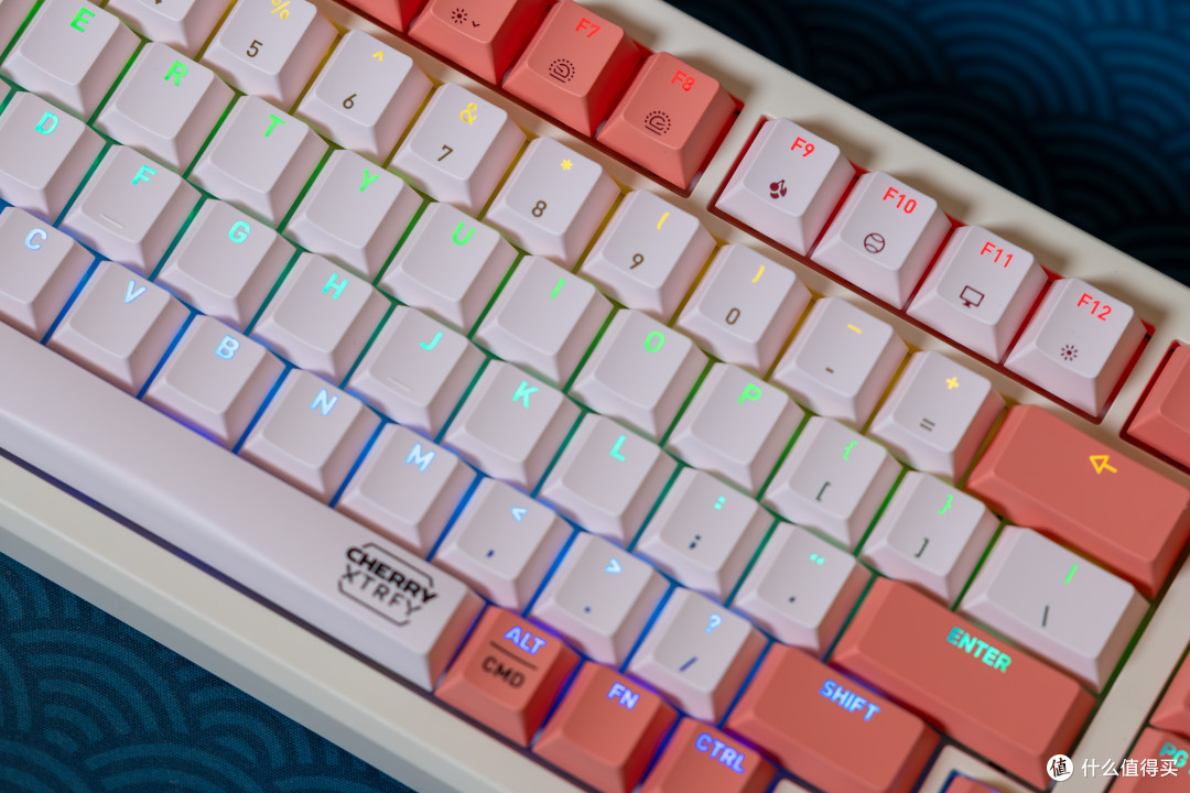 CHERRY 首款客制化机械键盘表现如何？CHERRY XTRFY PIXIU75 测评体验，自带可爱手办旋钮替换_键盘_什么值得买