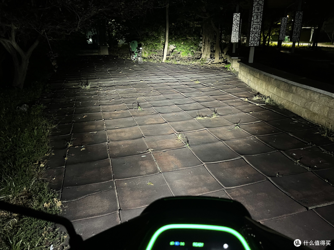 骑上我心爱的小电动，它永远不会堵车—极核EZ3i提车初体验_电动车整车_什么值得买