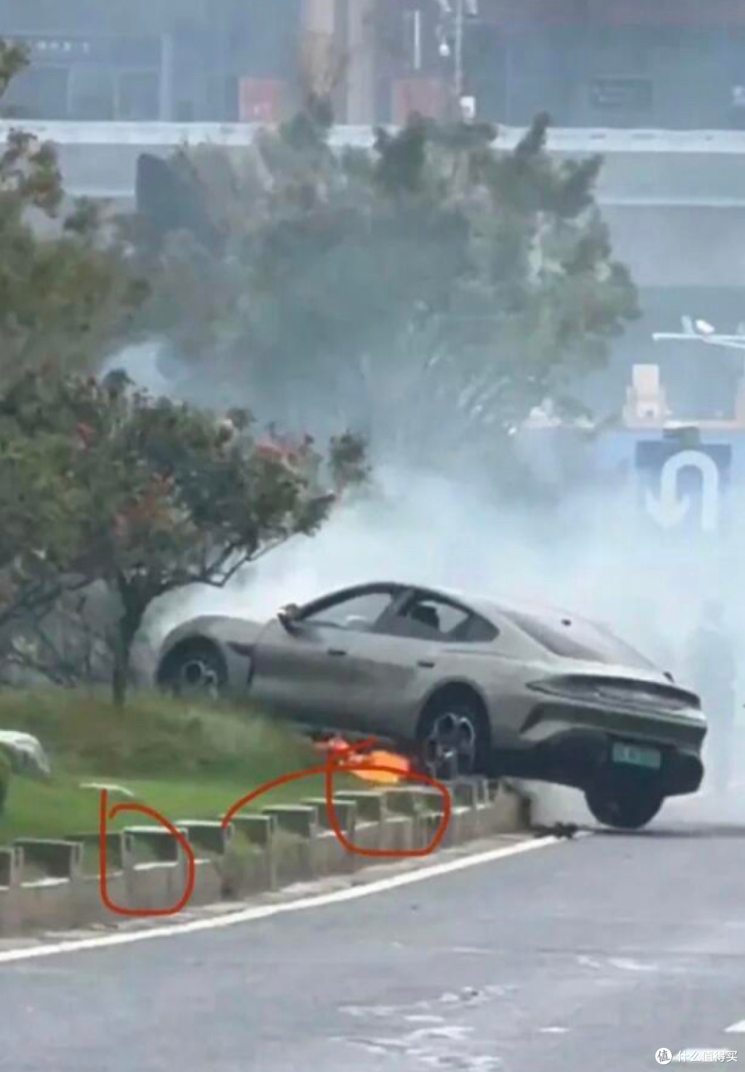 【横评试驾】Model 3、小米SU7、极氪007——谁是最佳选择？_新能源车_什么值得买