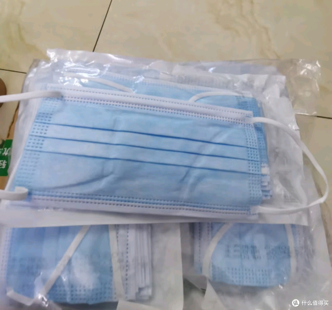 Folca医用口罩：50只装，防菌防尘，透气3层_医用口罩_什么值得买