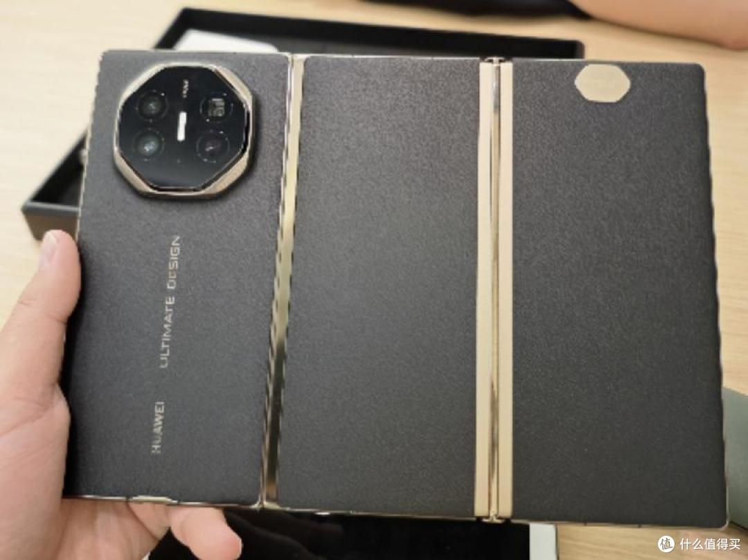 苹果华为同日开卖：MateXT加价3万，iPhone16破发_手机_什么值得买