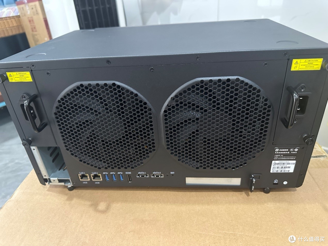 极空间企业级NAS P8评测之一开箱_网络存储_什么值得买