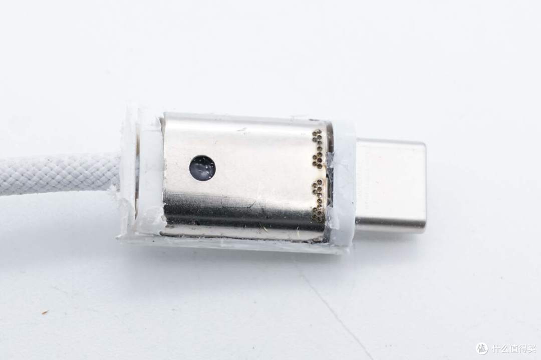 拆解报告：Apple苹果25W MagSafe磁吸充电器A2580_充电器_什么值得买