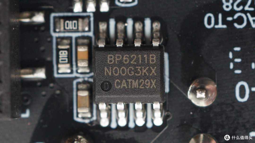 拆解报告：MI小米20W 1A1C智能墙壁插座Pro_插座_什么值得买